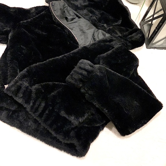 wild fable | Jackets & Coats | Wild Fable Faux Fur Coat | Poshmark